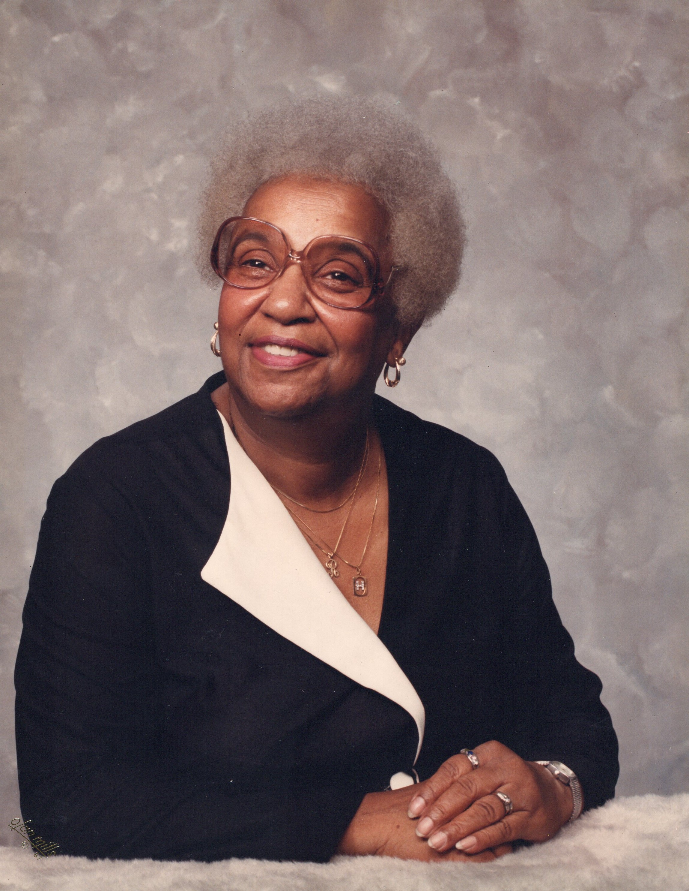 Mrs. Retha M. Holland | H.M. Martin Funeral Home